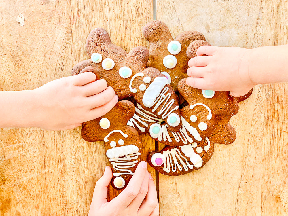 Spelt Gingerbread Elves